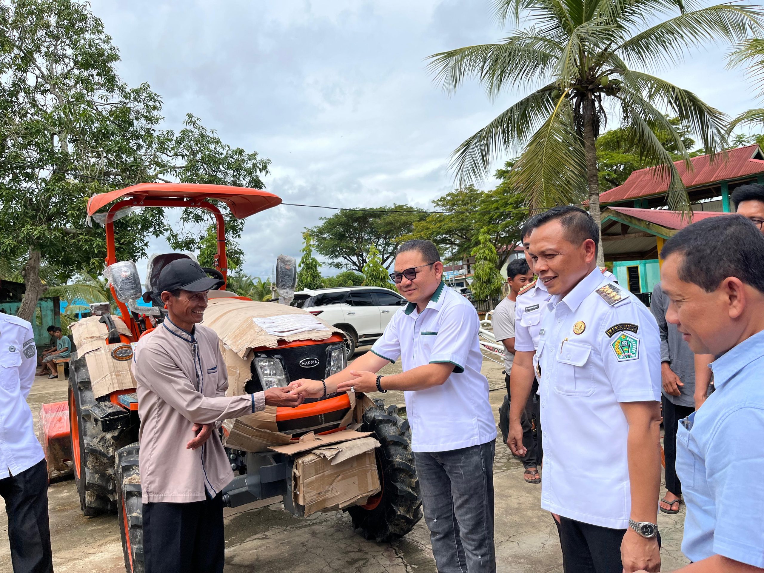 Kolaborasi Jaelani dan Pemda Konawe, Alsintan Modern Gratis Tuk Petani ...